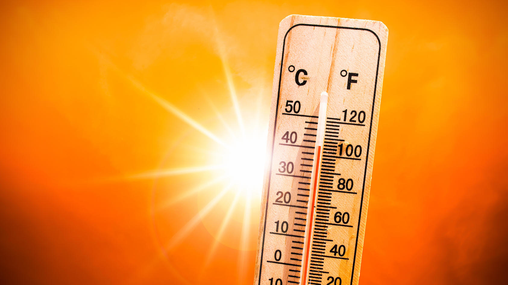 Brutale Hitze bis 45 Grad trifft Europa und beschert Deutschland heiße ... Brutale Hitze bis 45 Grad trifft Europa und beschert Deutschland heiße ...